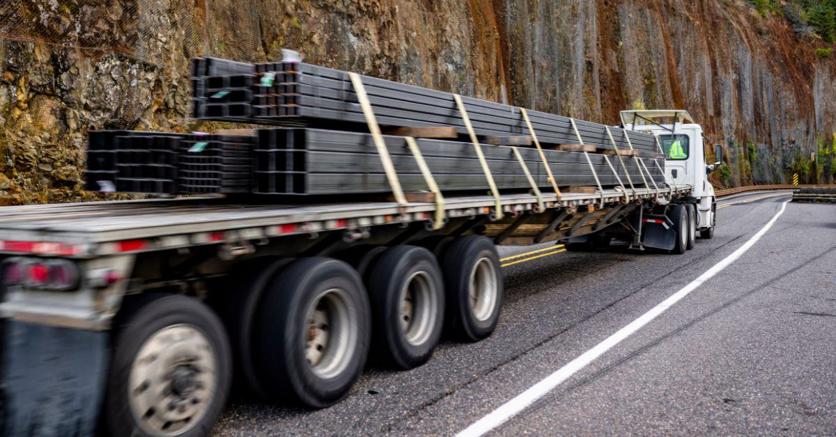 7 Types of Flatbed Trailers and Which To Choose