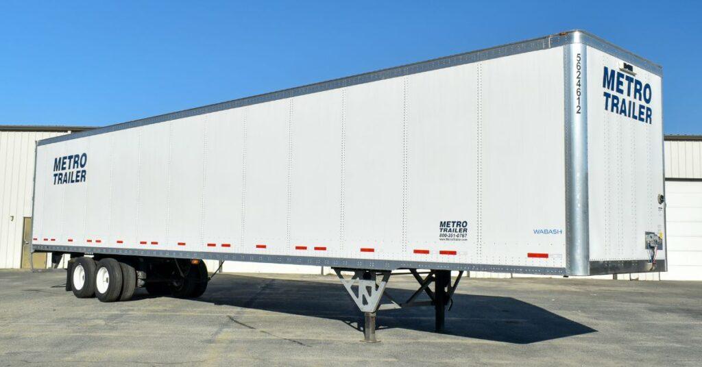 The Ultimate Guide to Loading and Unloading a Trailer Safely